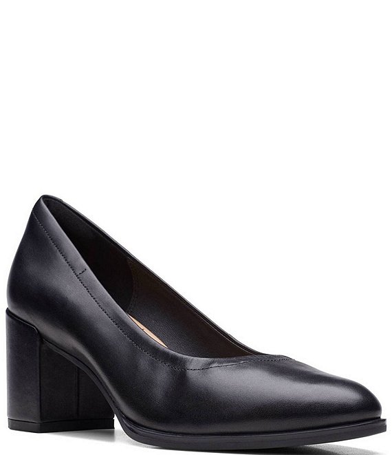 Clarks artisan pumps store