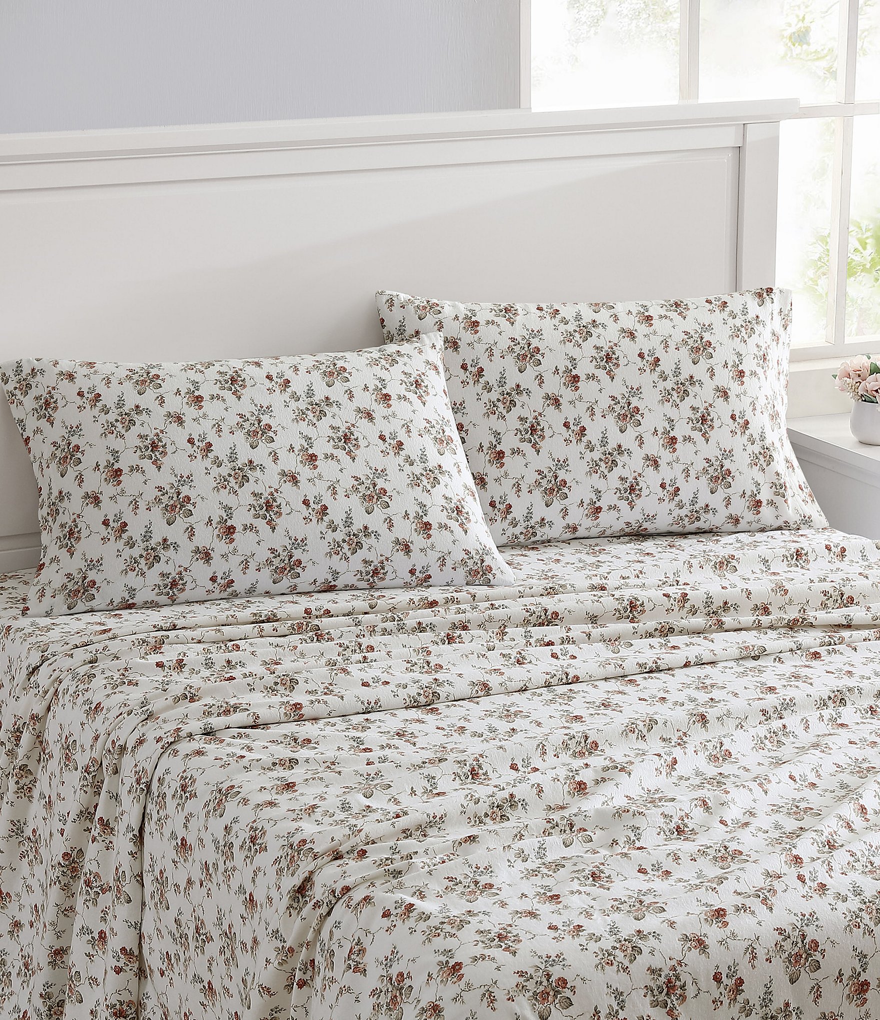 Laura Ashley Le Fleur Cotton Flannel Sheet Set | Dillard's